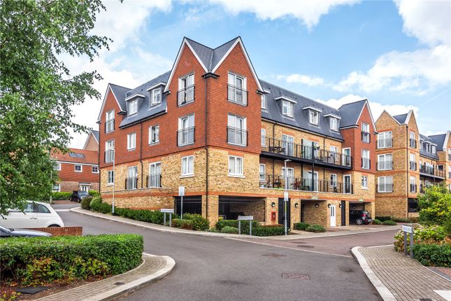 Edward Court, Eden Road, Dunton Green, Sevenoaks TN14, 2 bedroom flat ...
