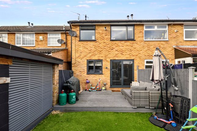 Park West, Rothwell, Leeds, West Yorkshire LS26, 3 bedroom town house ...