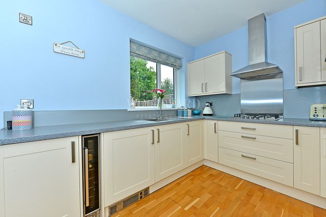 Meadow Road, Ripley DE5, 3 bedroom detached house for sale - 70361785 ...