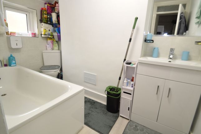 Chestnut Rise, London SE18, 1 bedroom flat for sale - 70029314 ...