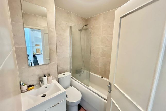 Gloucester Terrace, London W2, 1 bedroom flat for sale - 65228557 ...