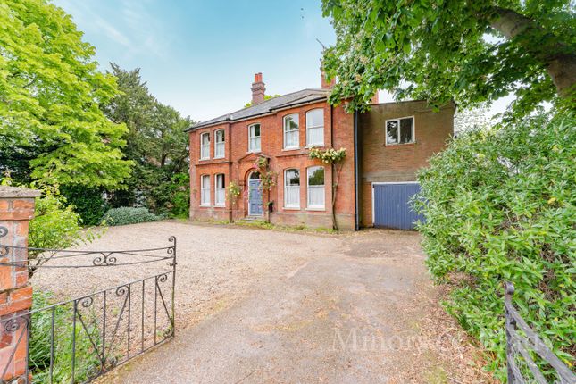 London Road, Beccles NR34, 8 bedroom detached house for sale - 64911098 ...