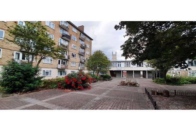Fountain Square, Gloucester GL1, 2 bedroom flat for sale - 67844871 ...