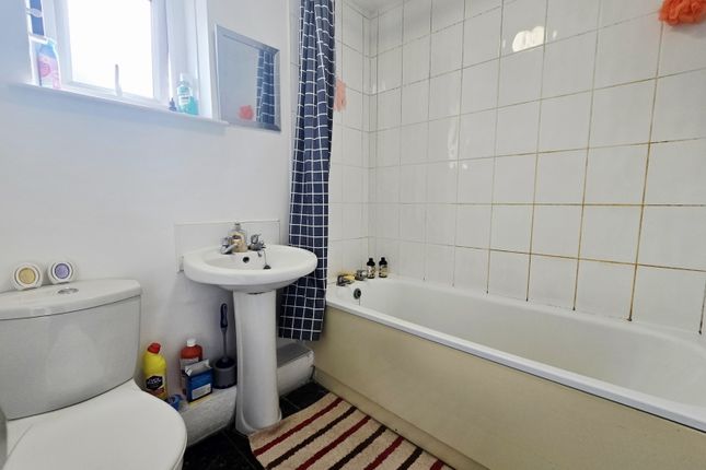 Carlton Place, Woodhouse, Leeds LS7, 1 bedroom flat for sale - 70536284 ...