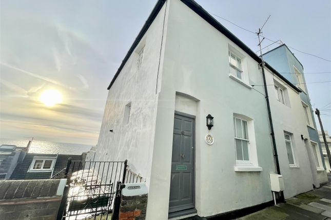 Flats for Sale in Marine Court, St. Leonards-on-Sea TN38 - Marine Court ...