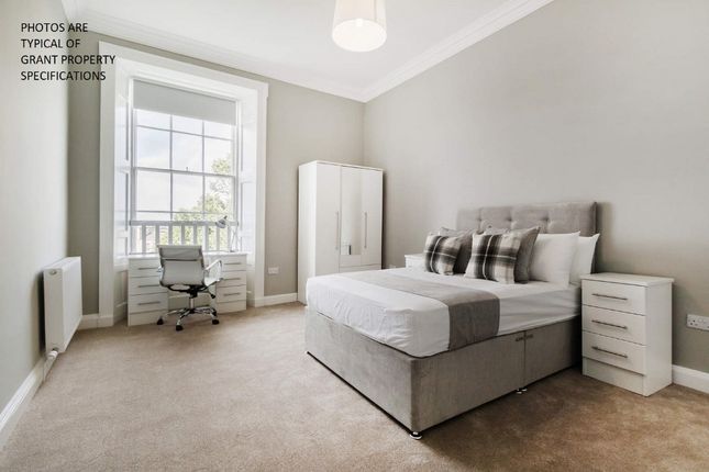 Hillside Crescent, City Centre, Edinburgh EH7, 2 bedroom flat to rent ...