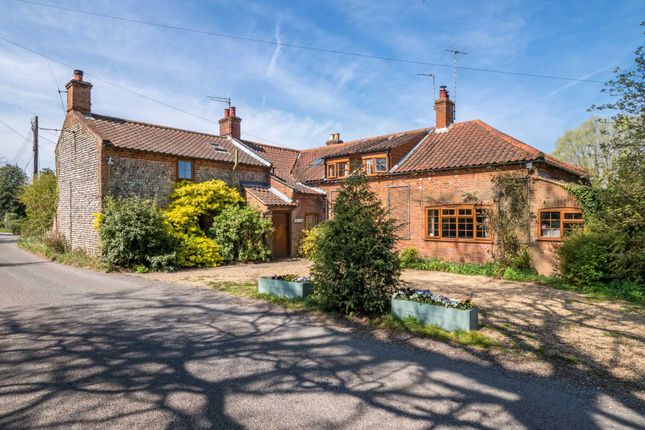 The Street, Erpingham NR11, 6 bedroom farmhouse for sale - 51211412 ...