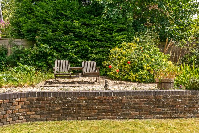 Springvale Road, Kings Worthy SO23, 2 bedroom detached bungalow for ...