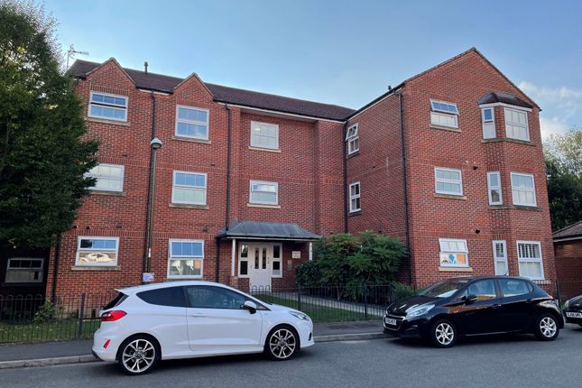 Maidenbower, Crawley RH10, 2 bedroom flat to rent - 59725447 ...