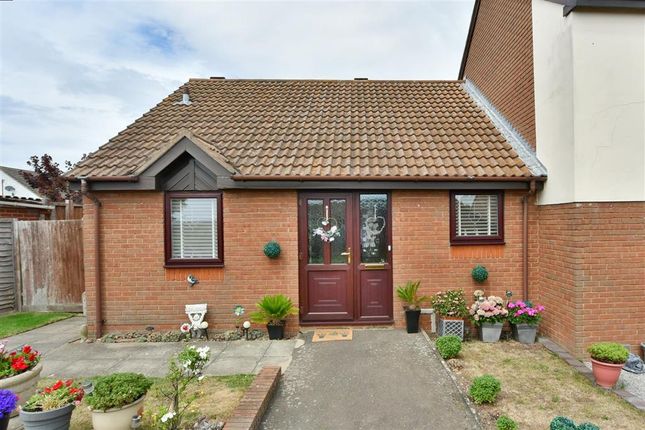 Flack Gardens, Hoo, Rochester, Kent ME3, 2 bedroom terraced bungalow ...