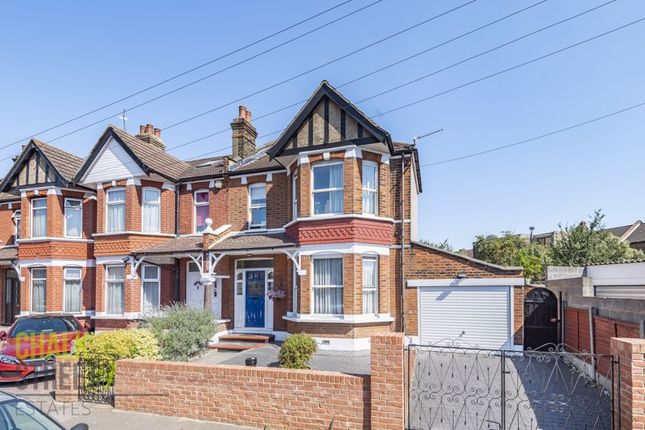 Water Lane Seven Kings Ilford Ig3 3 Bedroom End Terrace House For