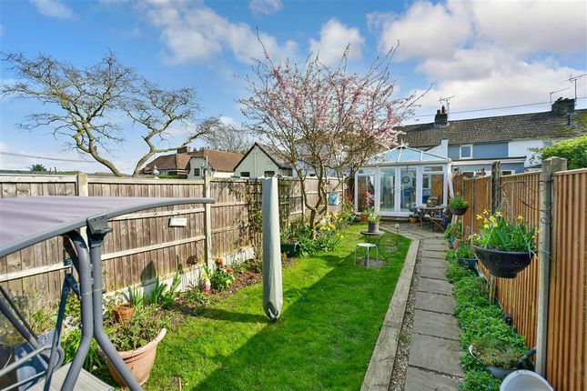 The Street, Bredhurst, Gillingham, Kent ME7, 2 bedroom cottage for sale ...
