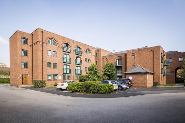2 bed flat for sale in Wharton Court, Hoole Lane, Chester CH2 - Zoopla