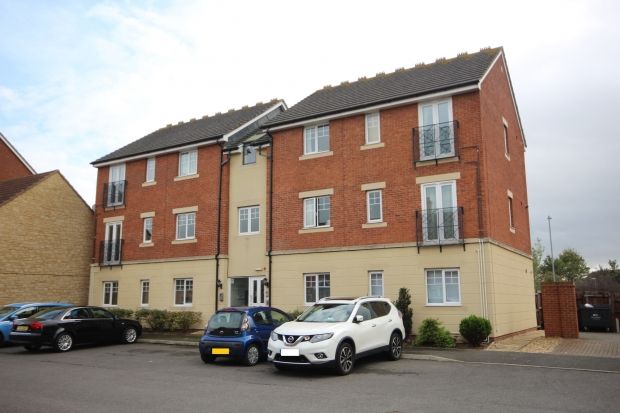 2 bed flat for sale in Standish Street, Bridgwater TA6 - Zoopla