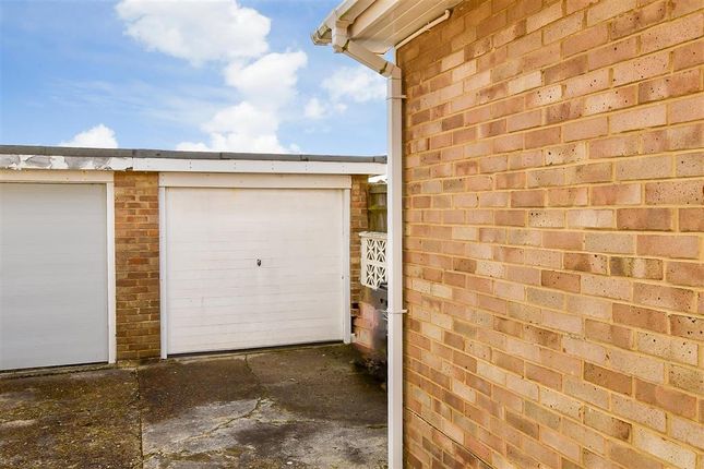 Horsham Avenue North, Peacehaven, East Sussex BN10, 3 bedroom detached ...