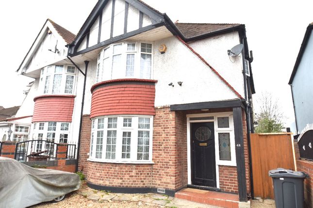 Sutton Lane Hounslow Tw3 3 Bedroom Semi Detached House For Sale
