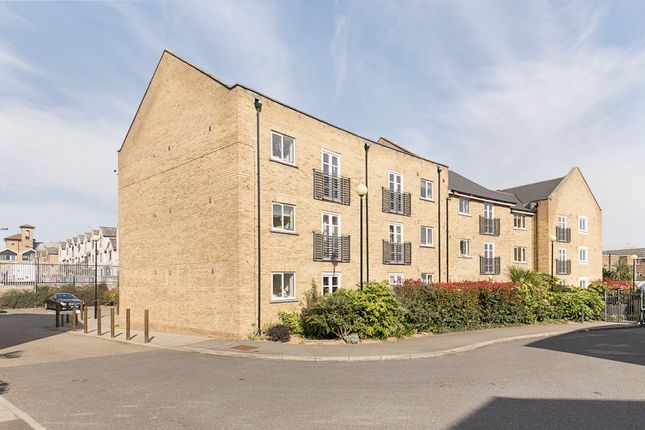 Langbourne Place, London E14, 2 bedroom flat for sale - 64685289 ...