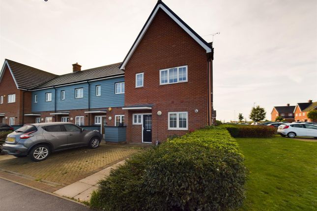 Long Furlong Drive, Slough SL2, 3 bedroom end terrace house for sale ...