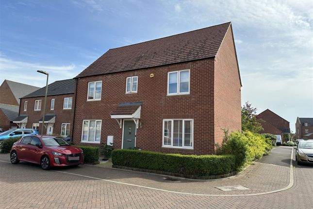 Chaffinch Way, Bodicote, Banbury OX15, 4 bedroom detached house for ...