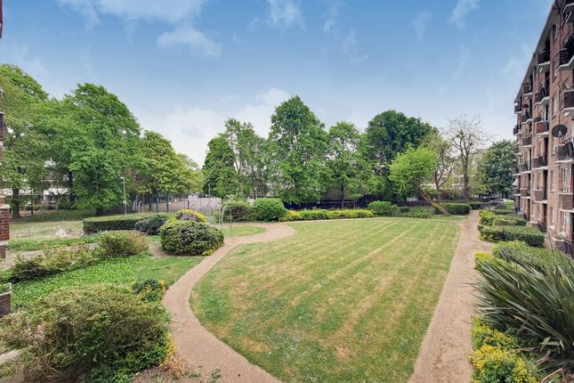 Patmore Estate, London SW8, 3 bedroom flat to rent - 61821975 ...