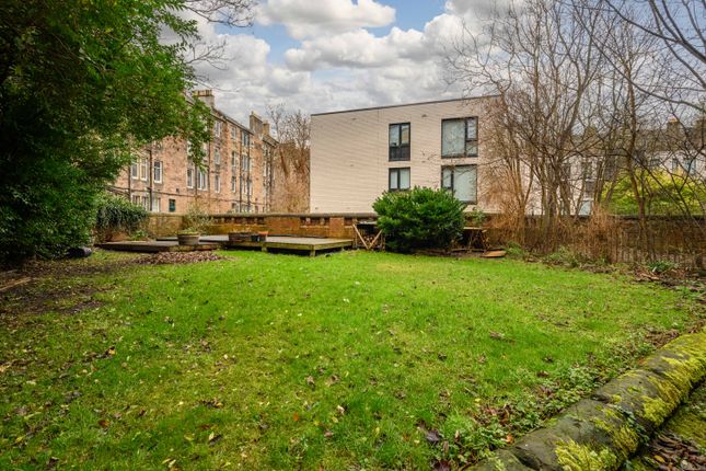 61/4 Elm Row, Edinburgh EH7, 2 bedroom flat for sale - 66427707 ...