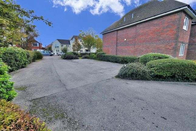 St. Botolphs Road, Worthing BN11, 2 bedroom flat for sale - 68746705 ...