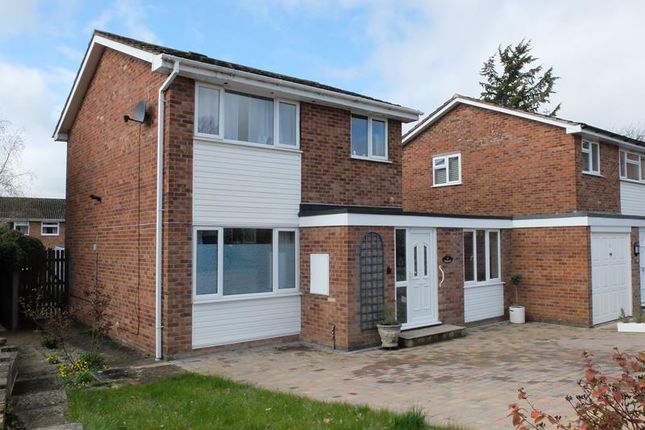 Robinswood, Lambourne Close, Ledbury, Herefordshire HR8, 4 bedroom link ...