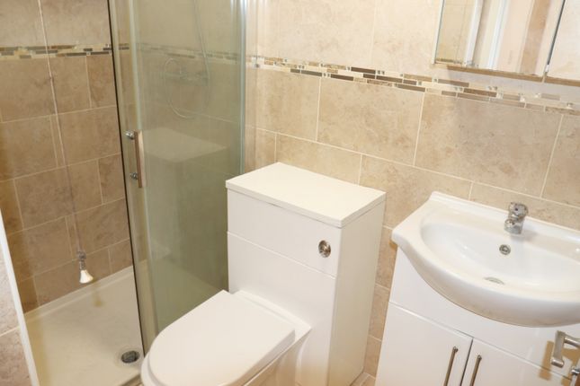 Brook Street, Luton LU3, 2 bedroom flat for sale - 69909698 | PrimeLocation