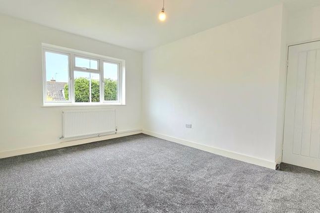 2 Bed Semi Detached Bungalow For Sale In Church View Gardens Kinver