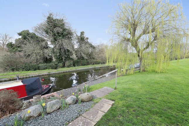 Austcliffe Road, Cookley, Kidderminster DY10, 2 bedroom detached house ...