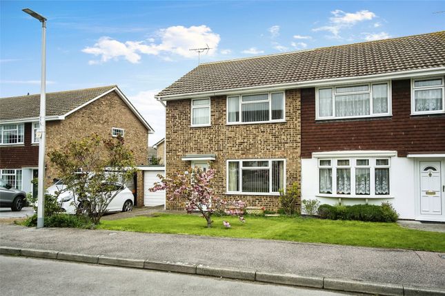 Milton Avenue Cliffe Woods Rochester Me3 3 Bedroom Semi Detached