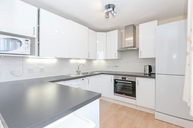 Langbourne Place, London E14, 2 bedroom flat for sale - 64685289 ...