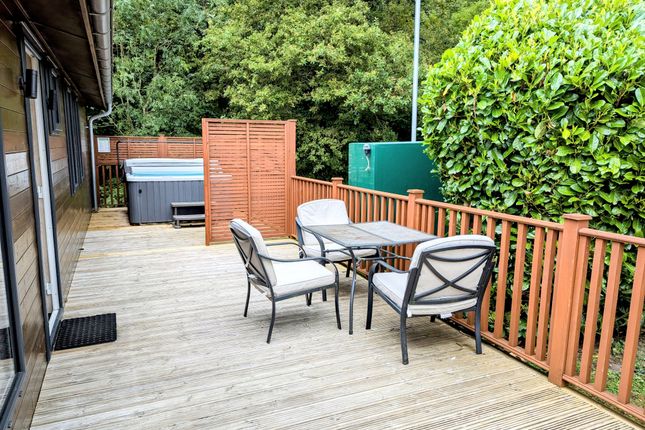 Finlake Holiday Park, Newton Abbot TQ13, 2 bedroom bungalow for sale ...