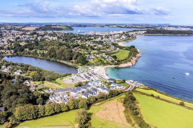 Shore View, Swanpool, Falmouth TR11, 2 bedroom penthouse for sale ...