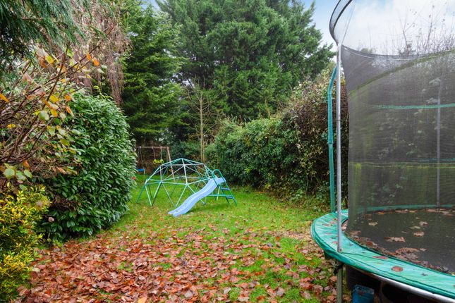 Mosslea Road, Whyteleafe CR3, 3 bedroom semi-detached house for sale ...