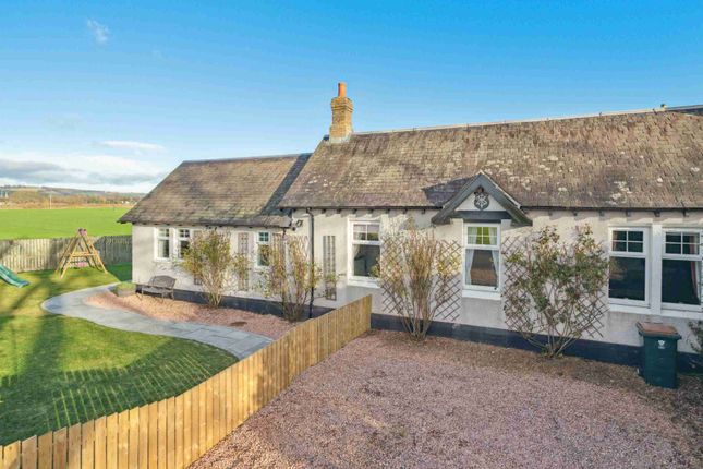 Powgavie Farm Cottages, Inchture, Perthshire PH14, 4 bedroom semi ...