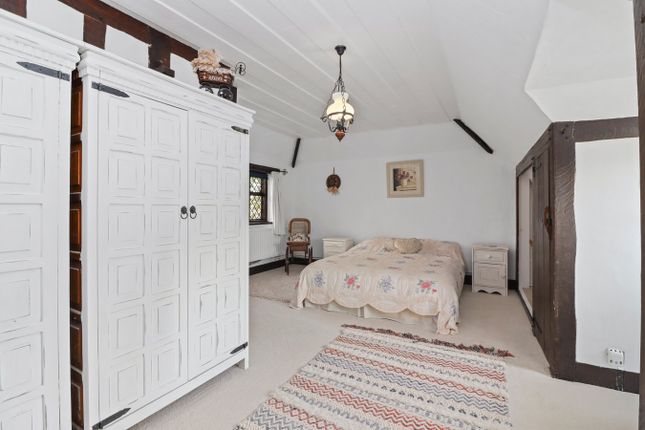 Little Common Road, Bexhill On Sea TN39, 4 bedroom detached house for ...