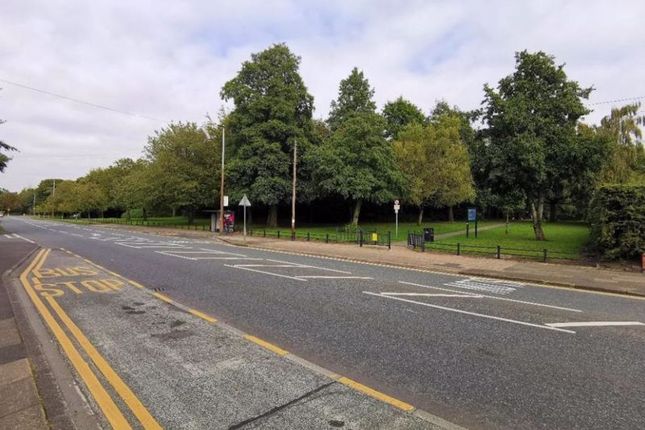 Pinhigh Place, Salford M6, 2 bedroom flat for sale - 61690429 ...