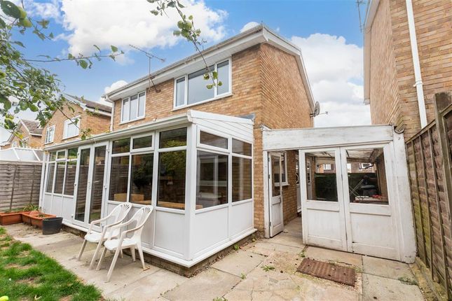 Istead Rise, Gravesend, Kent DA13, 3 bedroom detached house for sale ...