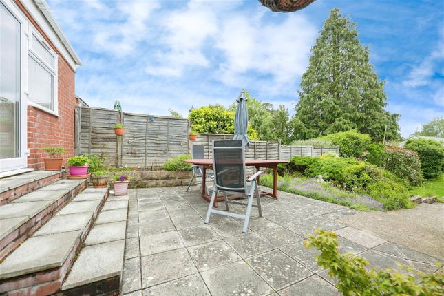 Peartree Avenue, Bitterne, Southampton SO19, 3 bedroom semi-detached ...