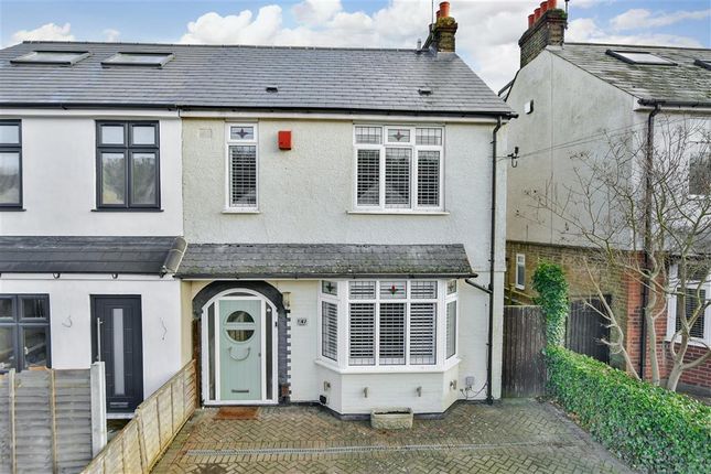 Edwin Road Rainham Gillingham Kent Me8 4 Bedroom Semi Detached