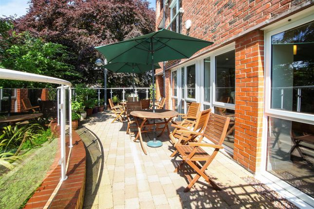 Dane Court, Mill Green, Congleton CW12, 1 bedroom flat for sale ...