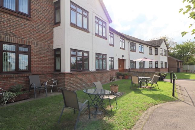 Down Hall Road, Rayleigh SS6, 1 bedroom property for sale - 65013289 ...