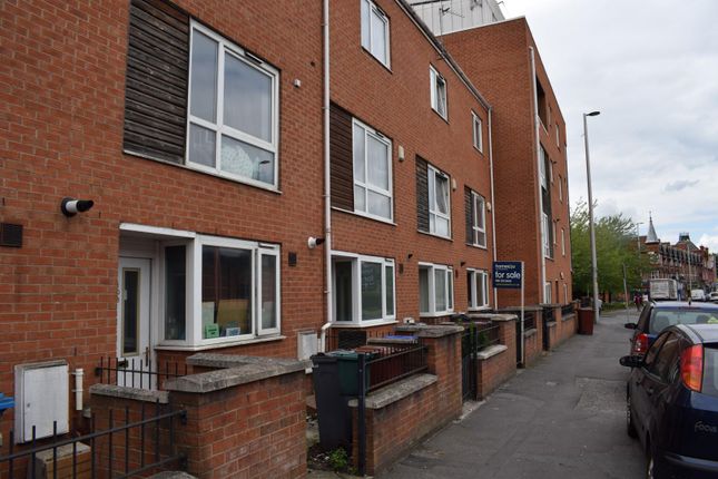 Stockport Road, Longsight, Manchester M13, 4 bedroom terraced house for ...