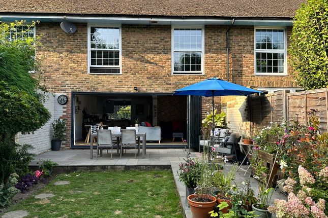 Felbridge Court, Felbridge RH19, 3 bedroom terraced house for sale ...