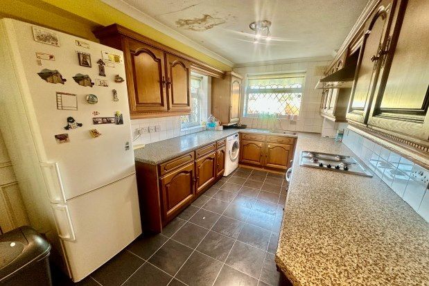 Stevens Way, Chigwell IG7, 3 bedroom property to rent - 69095992 ...