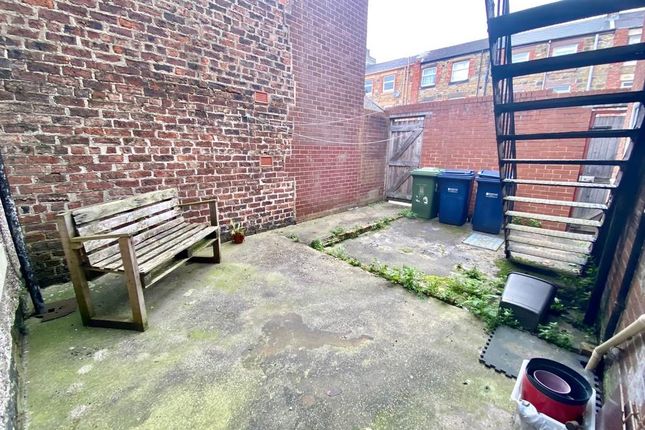 Ripon Street, Bensham, Gateshead NE8, 2 bedroom flat for sale ...