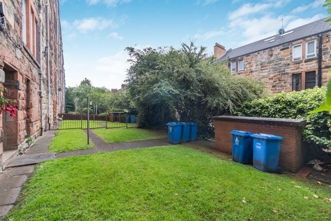 Caird Drive, Glasgow G11, 2 bedroom flat for sale - 67774588 ...