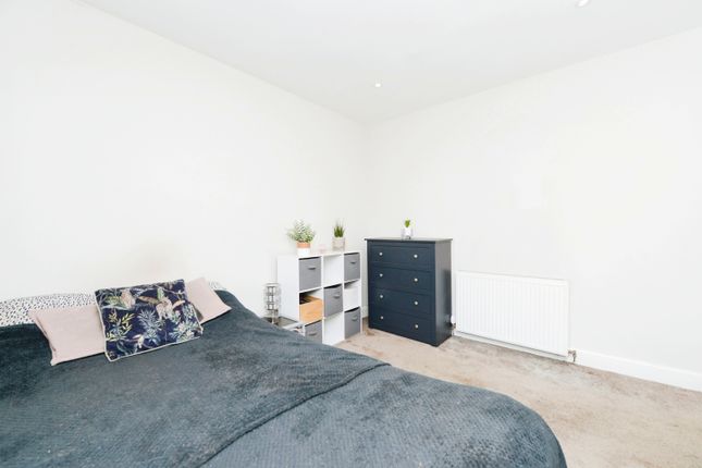 4 Restalrig Circus, Edinburgh EH7, 2 bedroom flat for sale - 68649994 ...