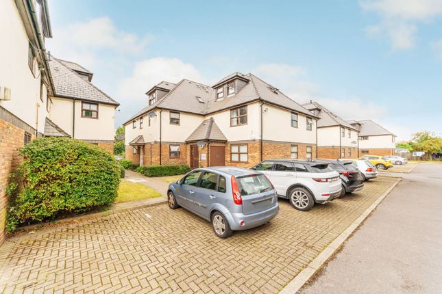 Maytree Court, Mitcham CR4, 1 bedroom flat for sale - 67865985 ...